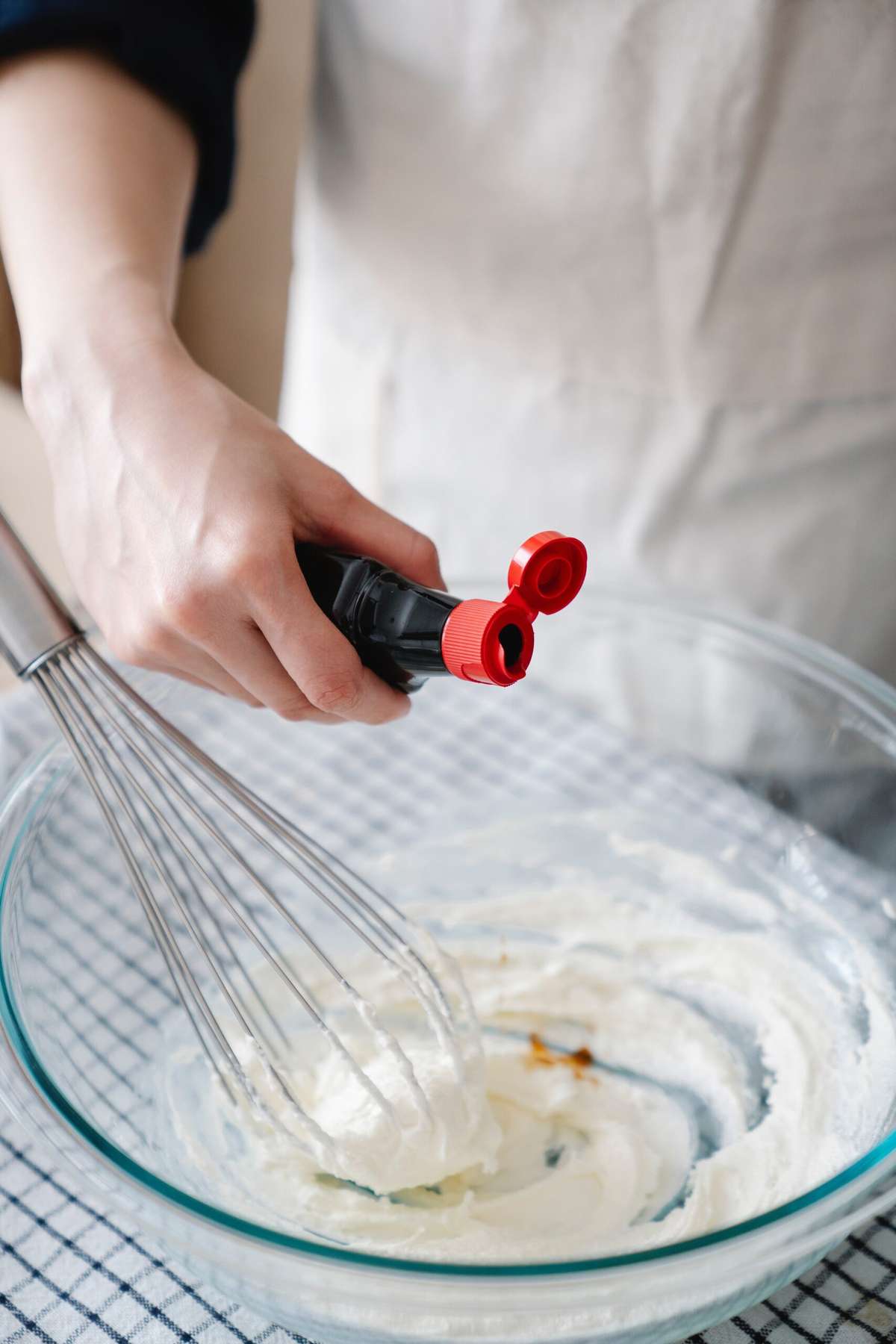 The Ultimate Guide to Vanilla Extract - ThatBakerGal